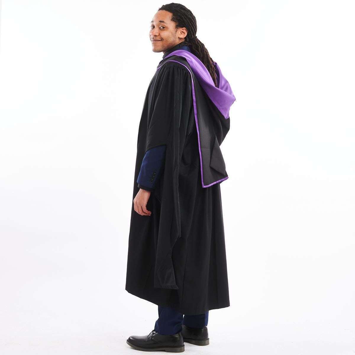 University of Glasgow Masters Graduation Set (Hire) – Churchill Gowns