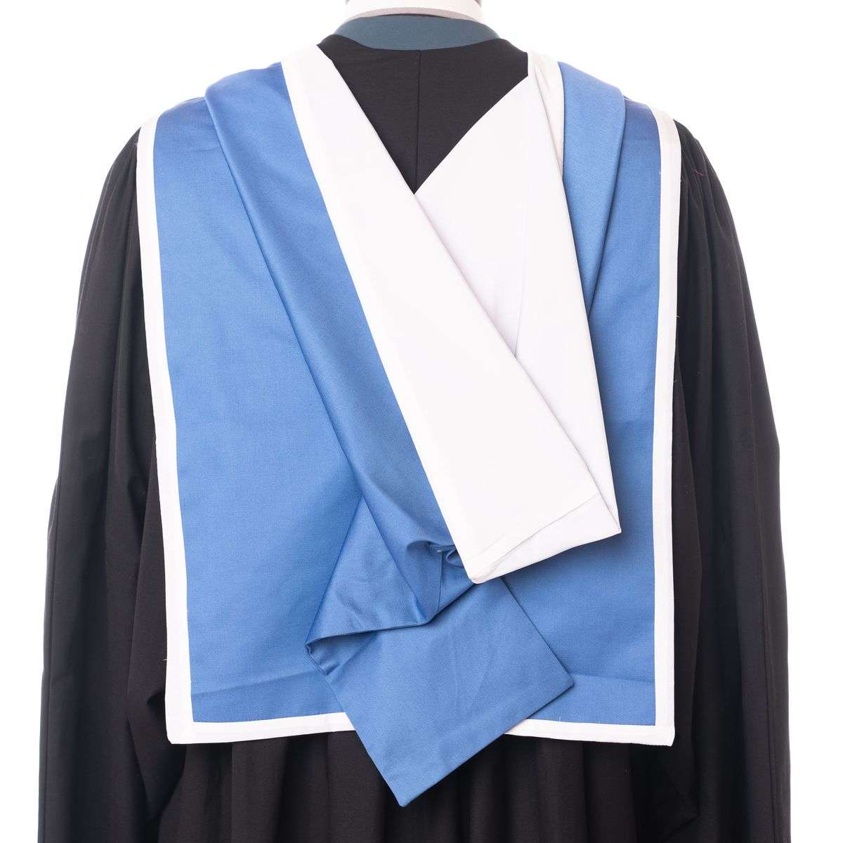 University of Strathclyde Masters Graduation Set – Churchill Gowns